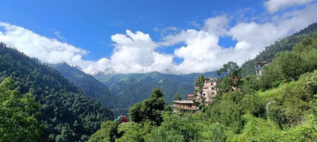 King Falafal Tosh Guest House & Café, Tosh (updated prices 2026)