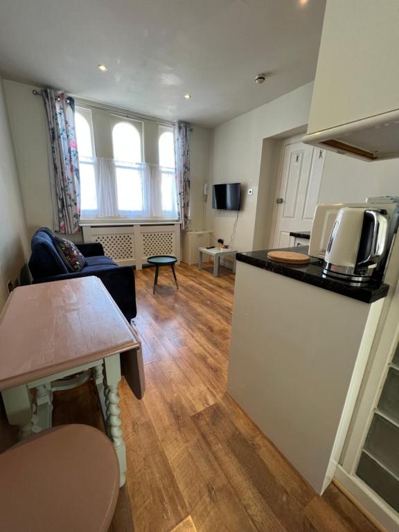 Mostyn Villa 4 Studio Free Private Parking, Llandudno (updated prices 2026)