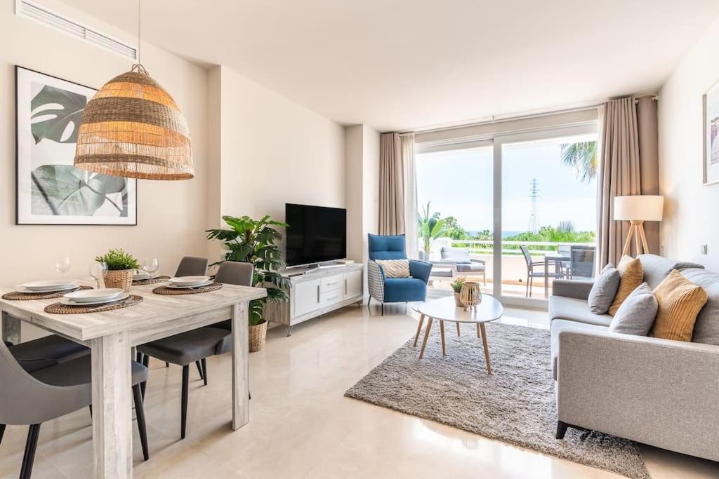 AR9 Alcazaba Lagoon, Estepona (updated prices 2026)