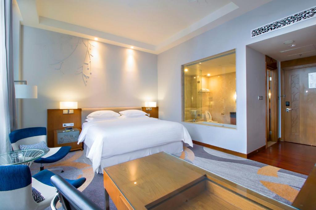 Four Points by Sheraton Manado, Manado (updated prices 2025)