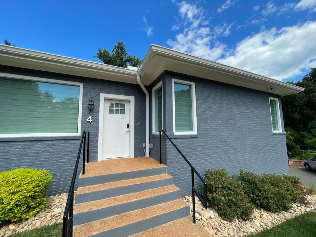 Sonsak - Unit 4, Charlottesville (updated prices 2026)