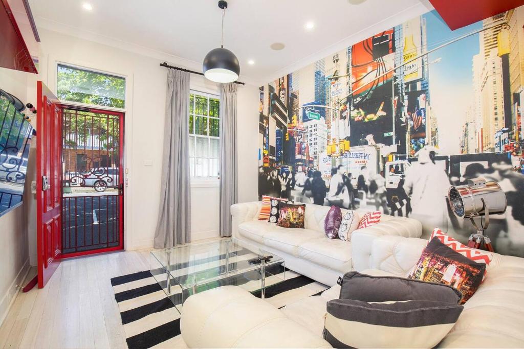 Times Square Terrace - Vibrant Charm in Newy's Heart, Newcastle ...