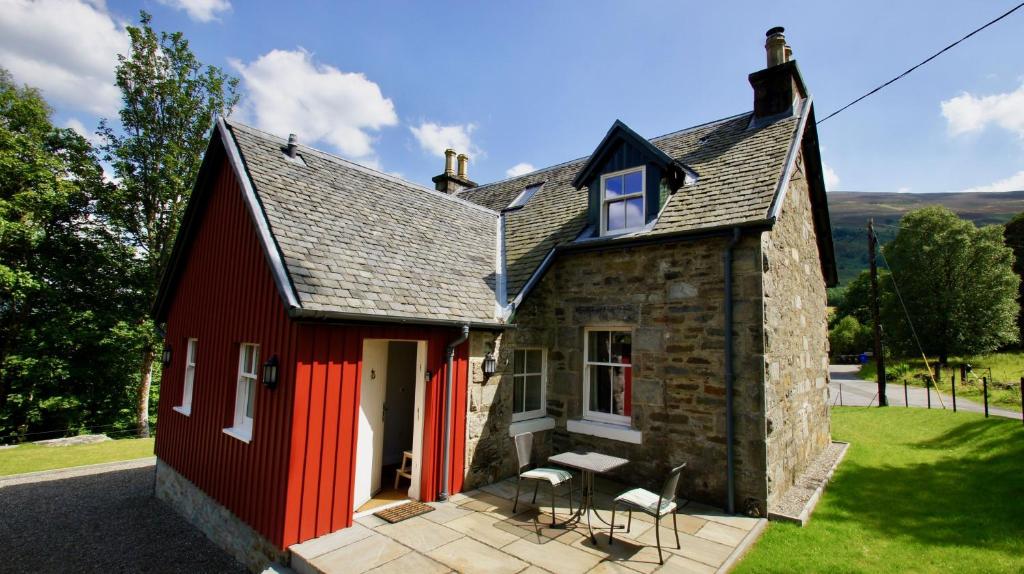 Edinample Lodge, Lochearnhead (updated prices 2026)