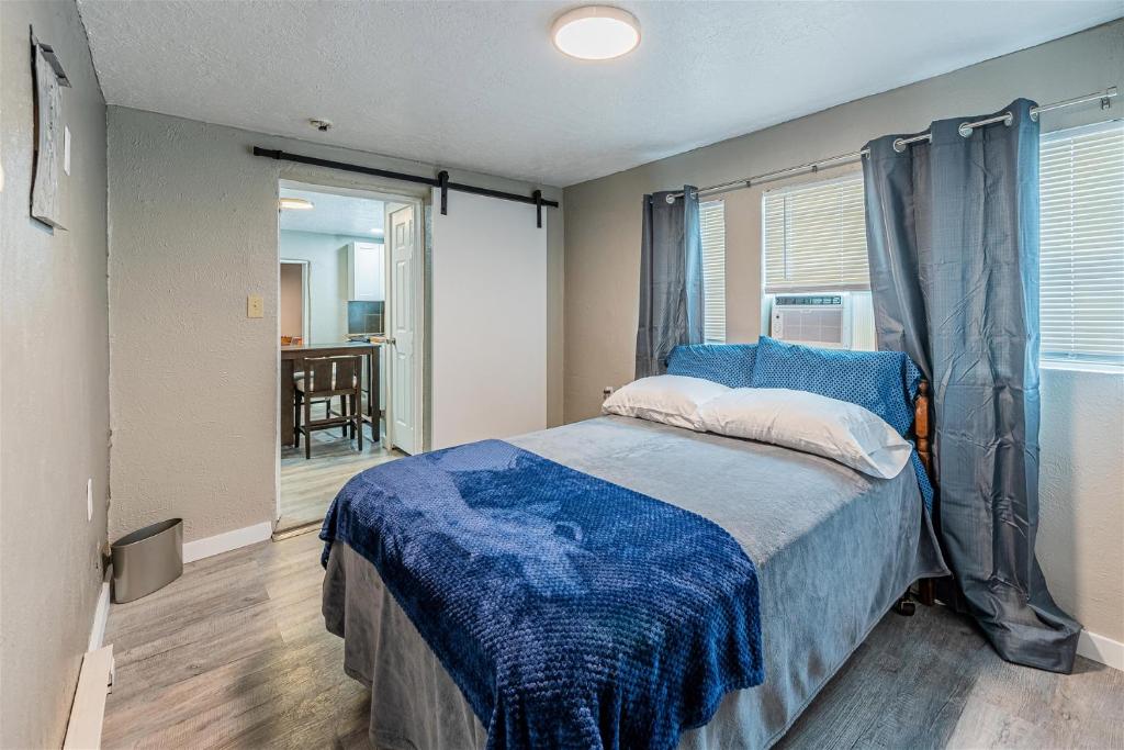 Pacific Edge A - Super Awesome Location Next To Zoo And Downtown! - New Mexico