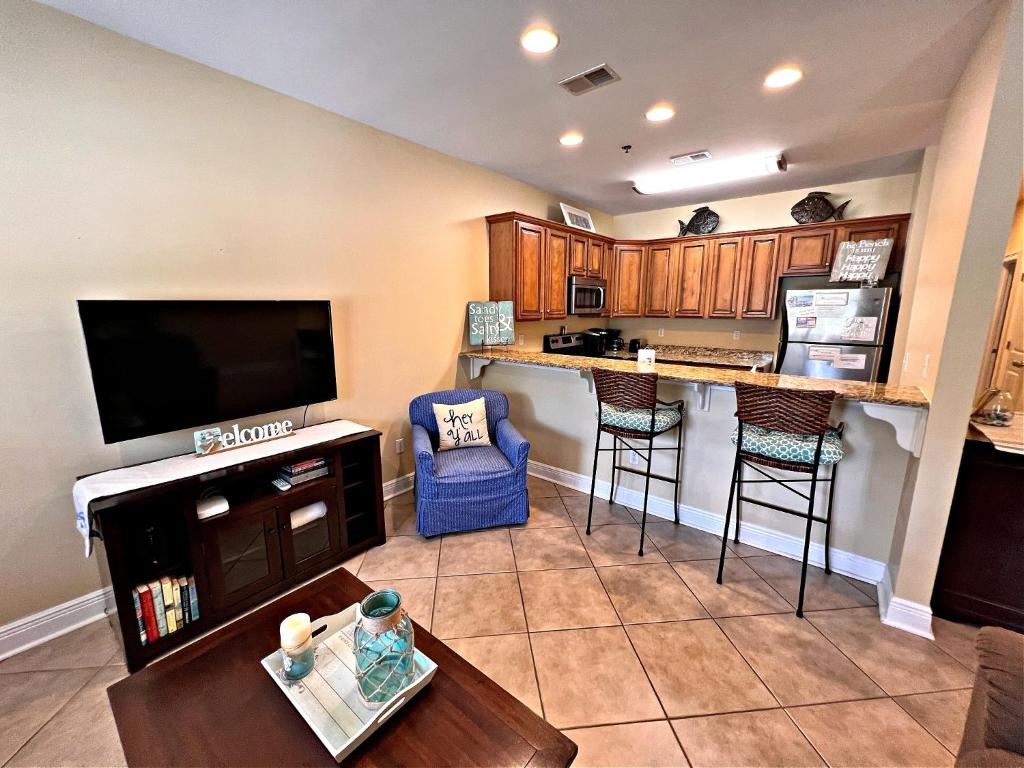 Laguna Breeze E Condo - Gulf Shores, AL