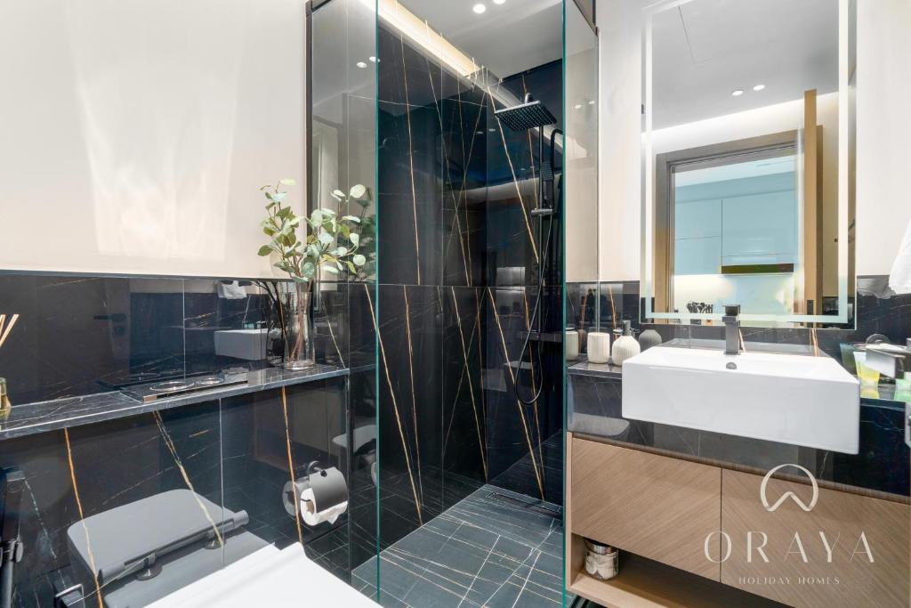 Oraya - Studio With Jaw-Dropping Canal and Burj Views - Business bay ...