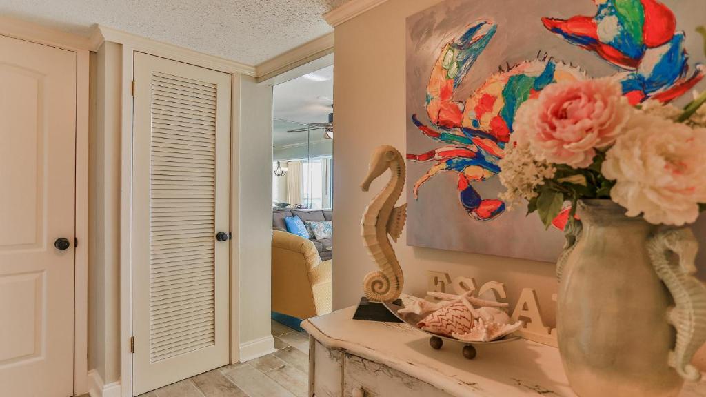 Shoreline Towers 1061 - Updated Beachfront Condo with Incredible Views ...