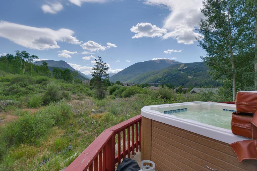 Hot Tub and Mtn Views Keystone Getaway!, Keystone (updated prices 2025)