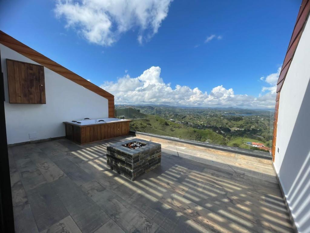 M302-Dakeva, Guatapé (updated prices 2025)