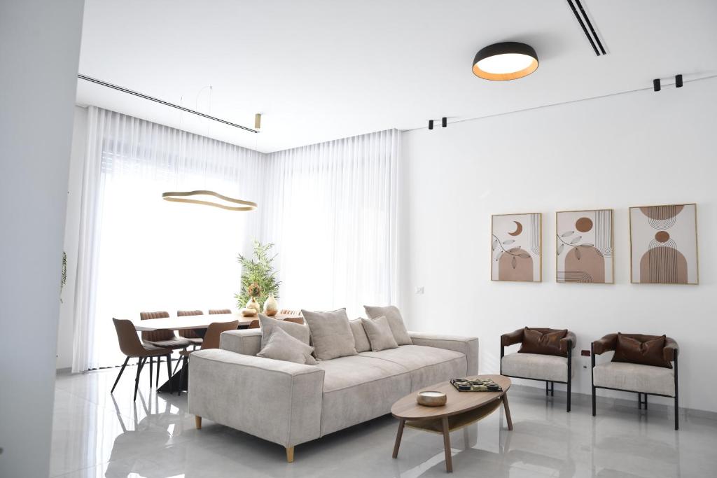 royal vila netivot, Netivot (updated prices 2025)