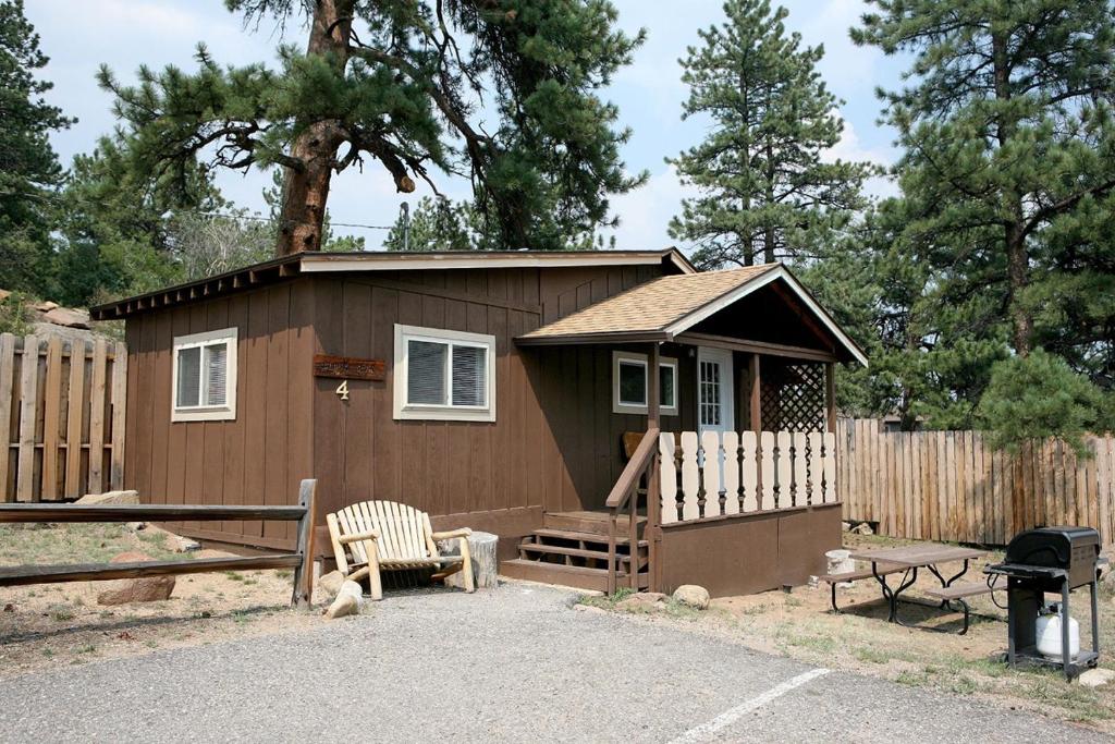 Lazy R Cottages- 4 cabin, Estes Park (updated prices 2026)