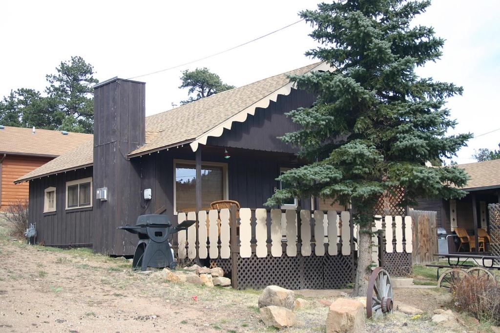 Lazy R Cottages- 8 cabin, Estes Park (updated prices 2025)