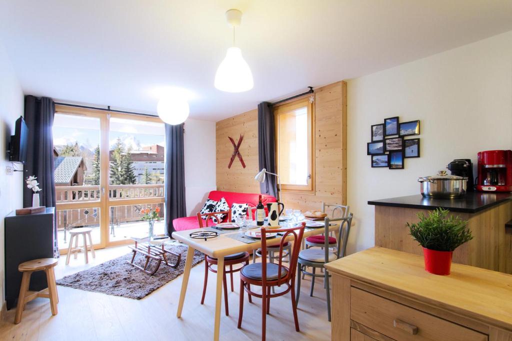50m From Shops, 3rd Floor, View Mountain, Swimming Pool, Sauna, Hammam, Balcony, Parking, Tv - Les Deux Alpes