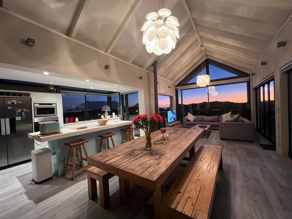 Sunset Village Atlantic Villa, Cape Town (updated prices 2025)