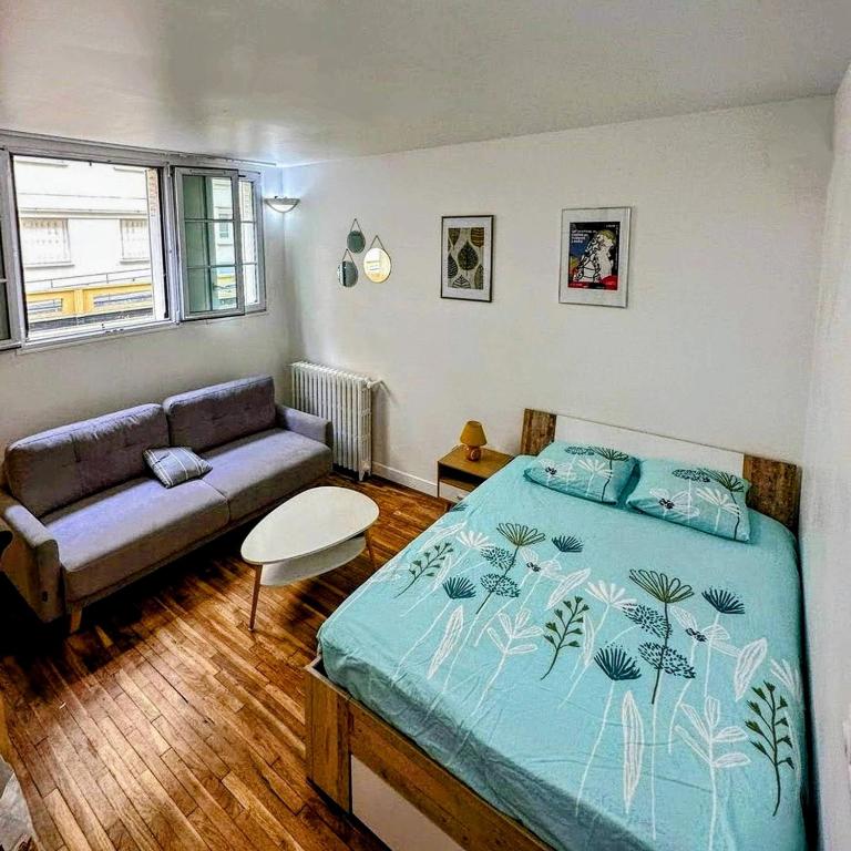 Studio Jaurès - Equipped studio near Paris with private Bathroom, Montrouge (updated prices 2025)
