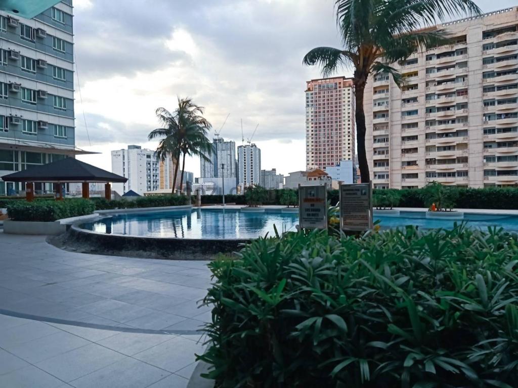 The Beacon Makati by Cozi Condotels, Manila (updated prices 2025)