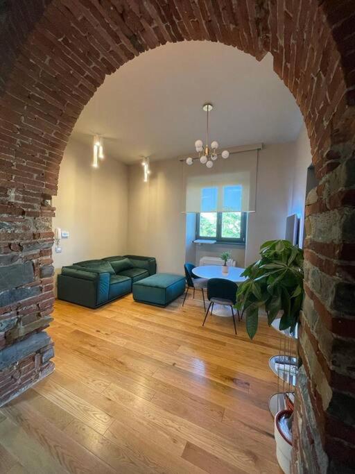 New Residence on Lungarno Soderini near Ponte Vecchio, Florence ...