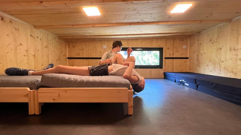 tiny house BARACZEK Brno-Jundrov, ulice Veslařská, Kamenný Mlýn (updated prices 2025)