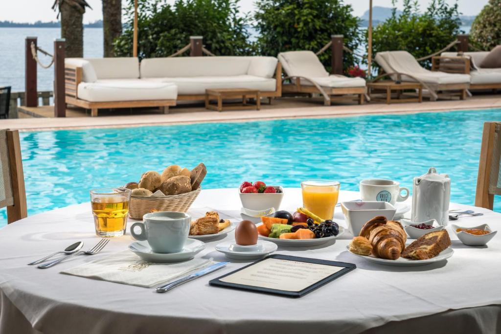 Hotel Villa Capri, Gardone Riviera (updated prices 2025)