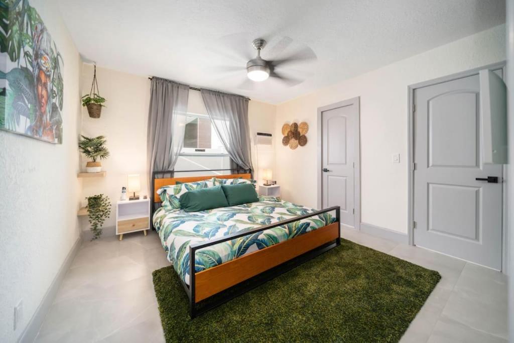 Newly Renovated Tropical Oasis Near Las Olas Beach, Fort Lauderdale ...