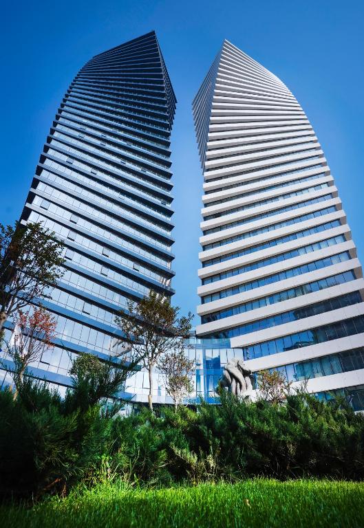 Pullman Tbilisi Axis Towers, Tbilisi (updated prices 2025)