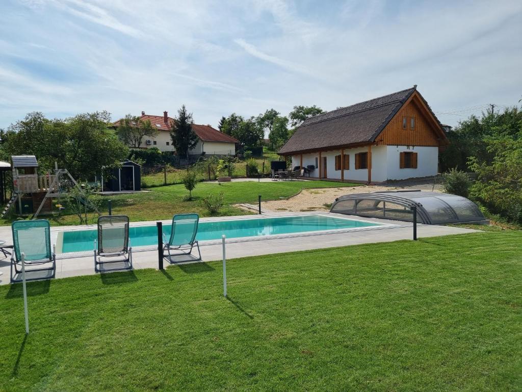 Akácfa Vendégház - SuiteTrails