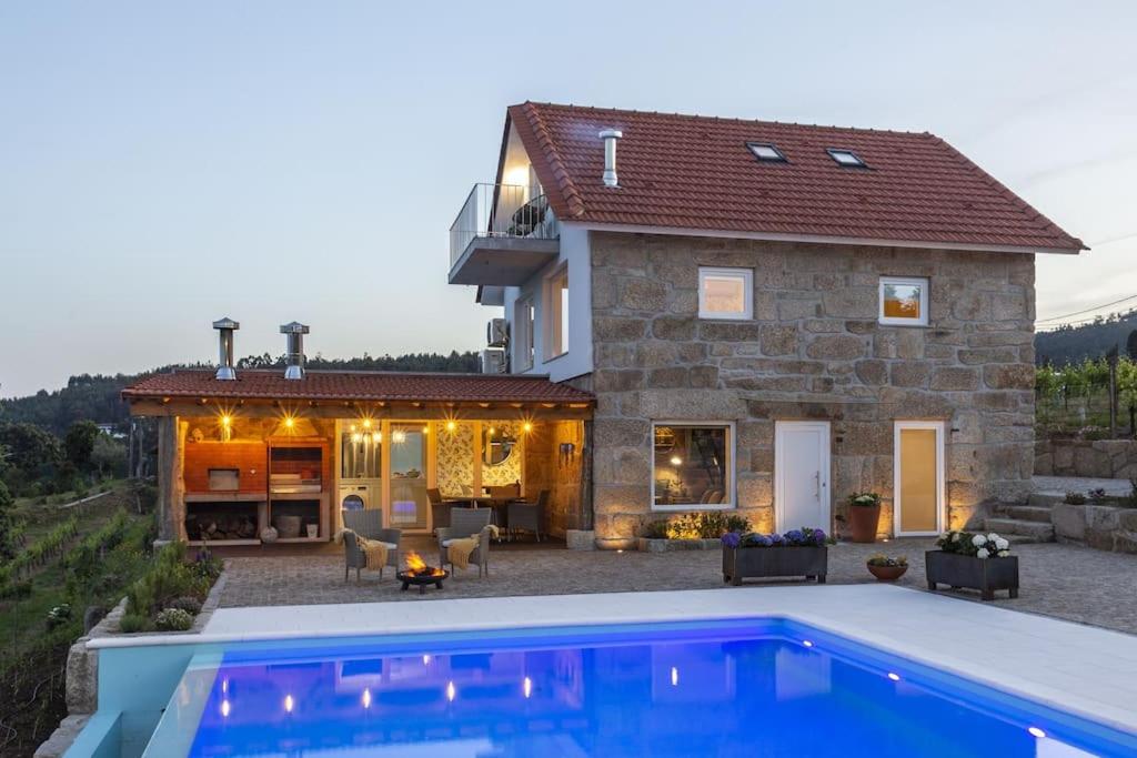 Retiro Acolhedor na Natureza, 35 min Porto, Maureles (updated prices 2025)