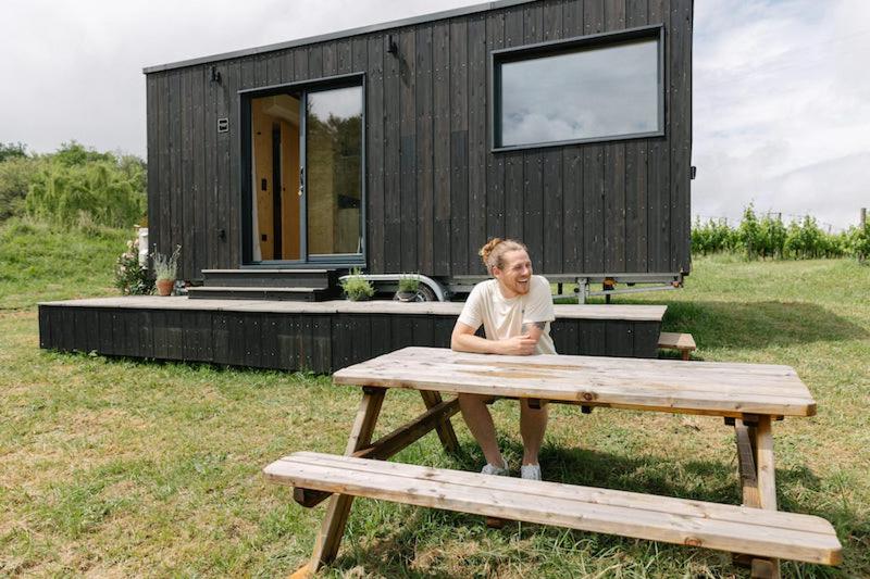 Parcel Tiny House - domaine viticole près du Périgord, Ligueux (preços ...