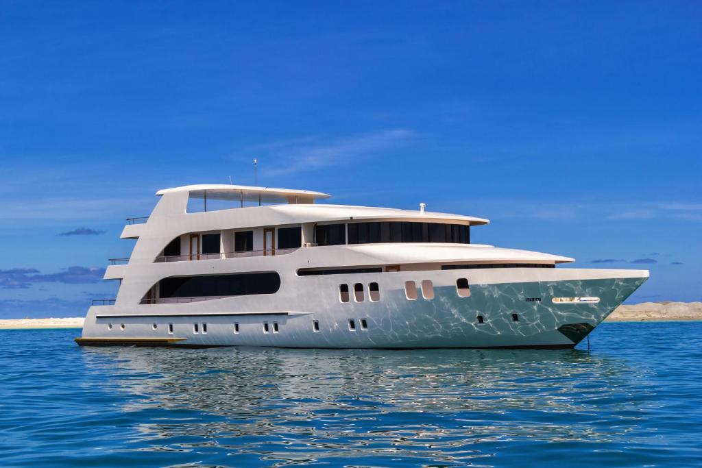 Liveaboard Adora, Malé (tarifs actualisés, 2025)