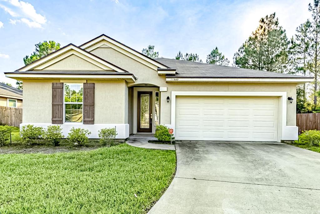 Carson Lake Escape, Jacksonville (updated prices 2025)