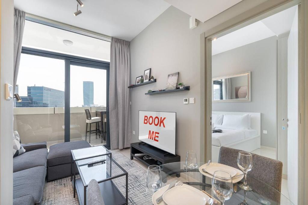 Charming 1-bed for 2 with Dubai Canal view!, Dubai (updated prices 2024)