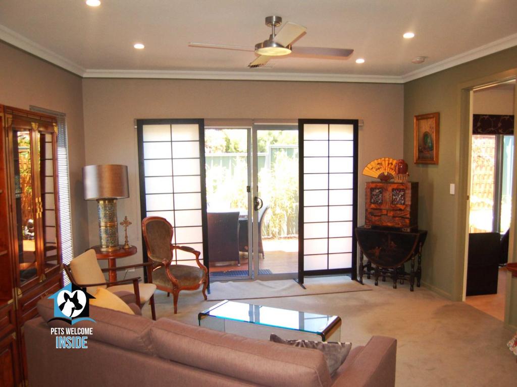 Unique 2Bed Home 100M to Beach, Encounter Bay (updated prices 2025)