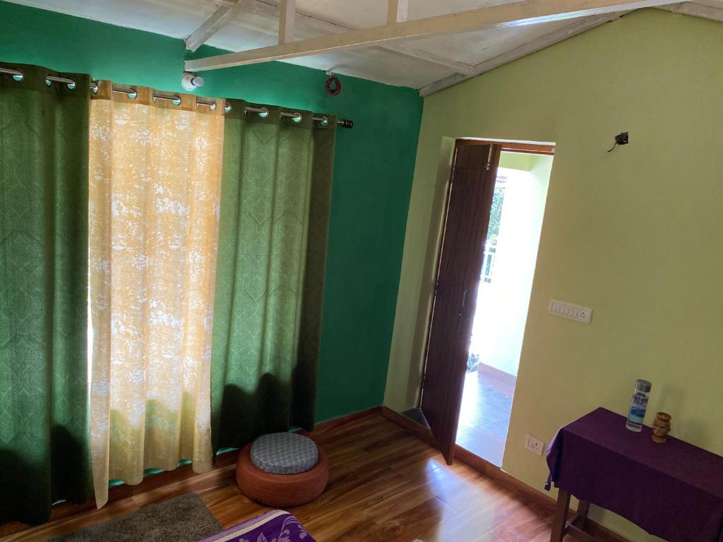The Nature House Village Homestay, Mukteshwar (updated prices 2025)