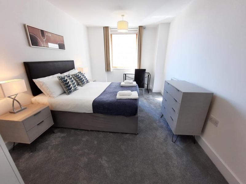 Cubo Canary Wharf, London – Updated 2024 Prices