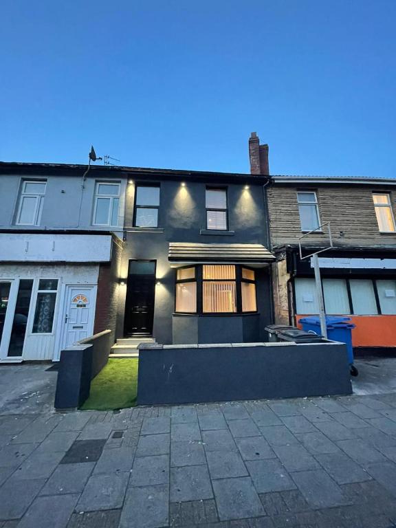 Lovely 2-Bed Apartment in Blackpool secret house, Blackpool – Updated ...