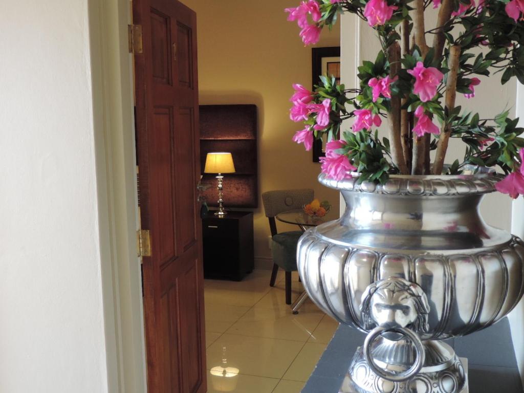 Vredenburg Boutique Lodge, Vredenburg (updated prices 2025)