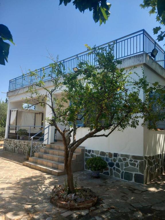 Anthidon Country House, Loukísia (updated prices 2025)