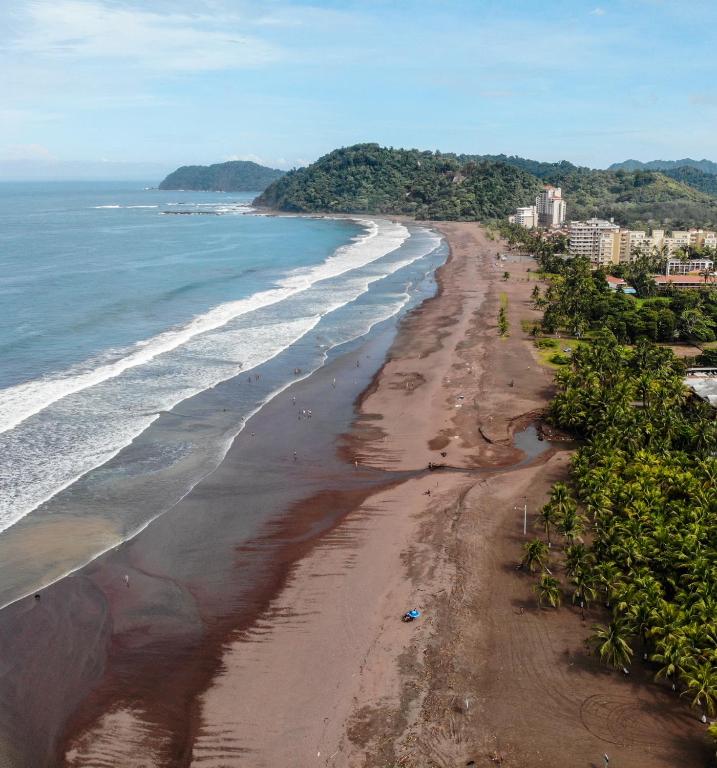 Hostel de Haan, Jacó (updated prices 2025)