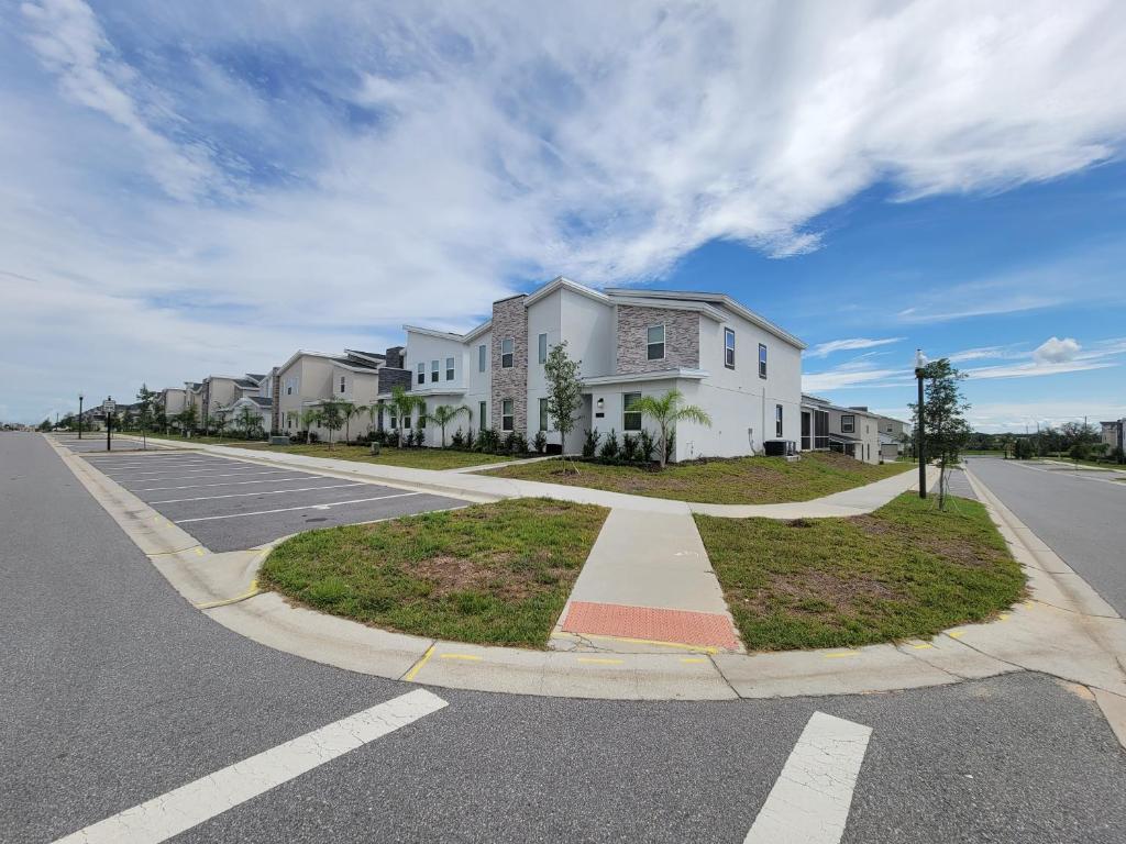 Winterfield ChampionsGate 1265, Kissimmee (updated prices 2026)