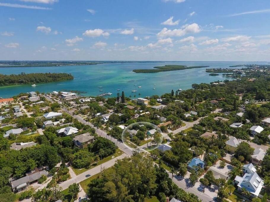 Classic Cottage w/Boat Parking! Steps to Sand!, Longboat Key (updated ...