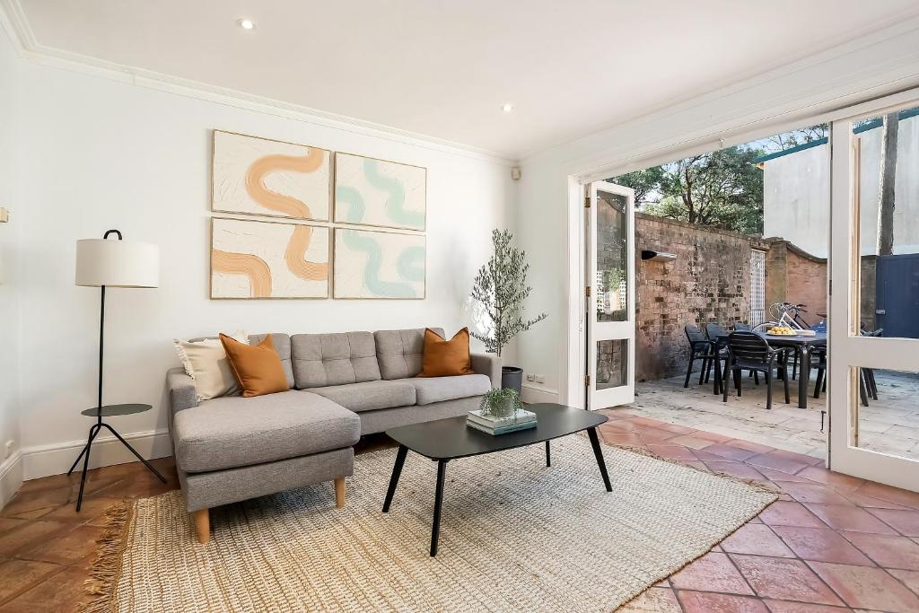 Chippendale l The Myrtle House l 3 Bedrooms, Sydney (updated prices 2026)