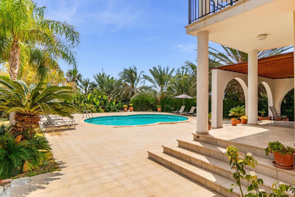 Villa Arkadia by Ezoria Villas, Coral Bay (updated prices 2026)
