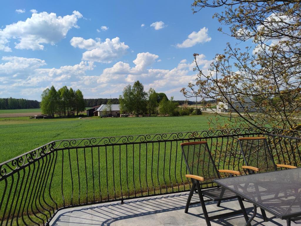 Apartament za lasem, Kaliska Kościerskie (updated prices 2024)