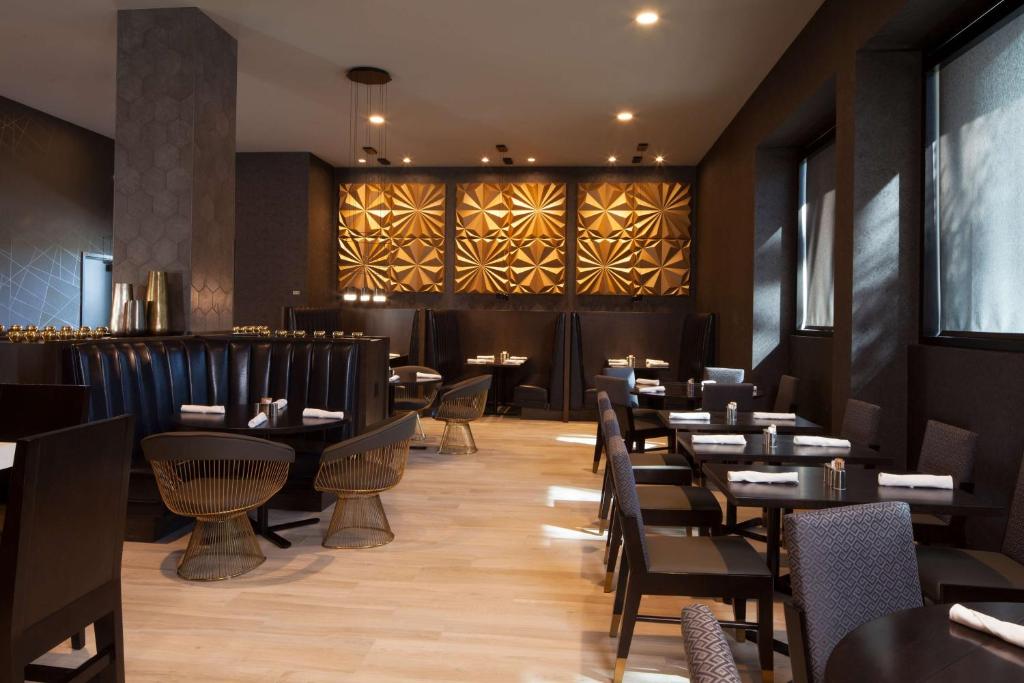 H Hotel Los Angeles, Curio Collection By Hilton, Los Angeles (updated ...