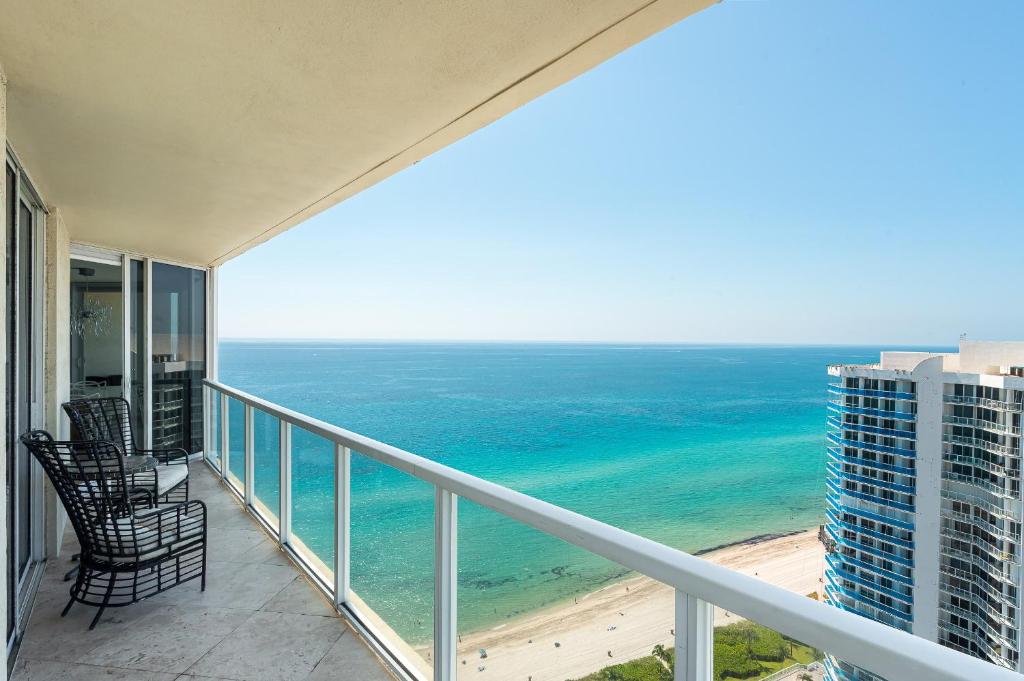 Magnificent Ocean Views Modern Corner Unit WOW, Sunny Isles Beach ...