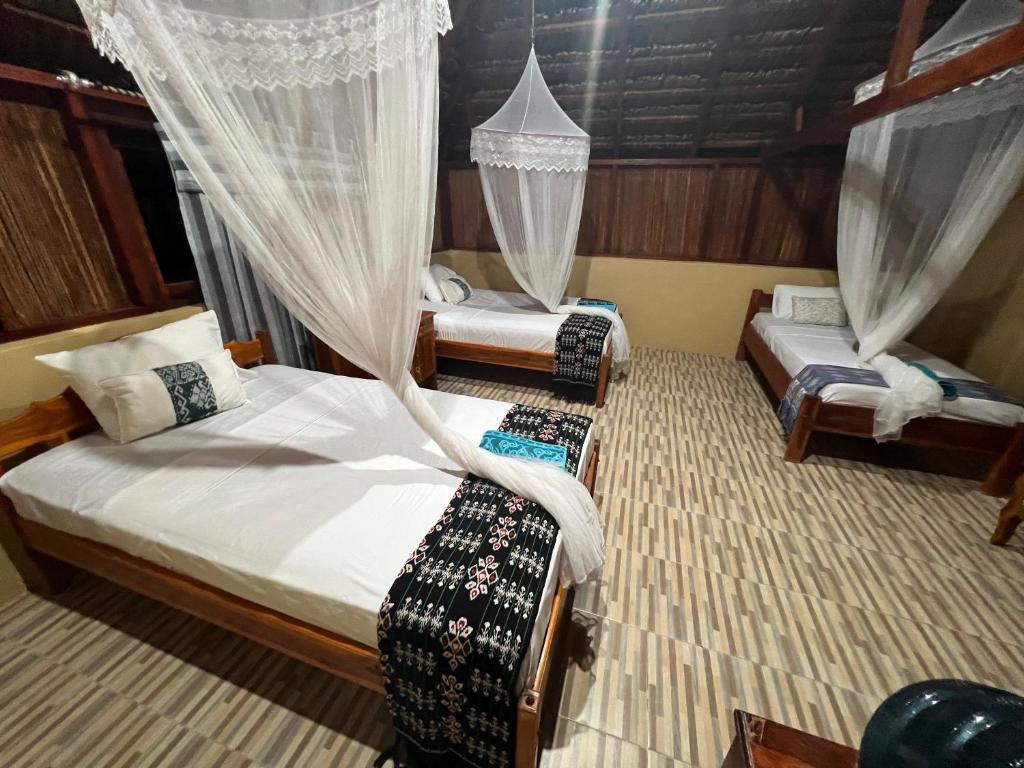 Lualemba Bungalow Resort, Nembrala (updated prices 2025)
