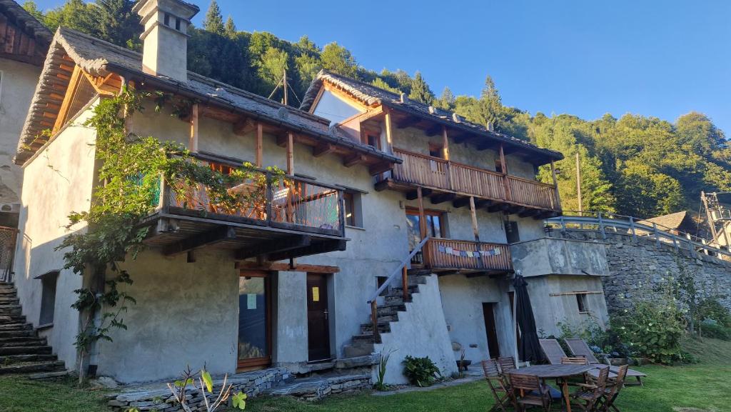 Casa Viola, Piano – Updated 2024 Prices