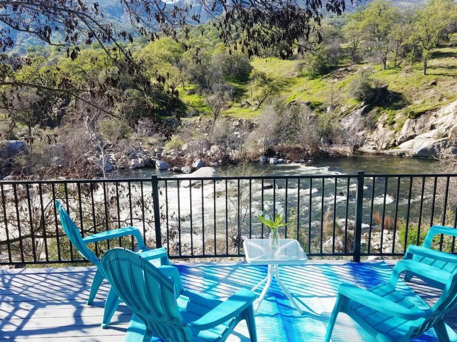 **Kaweah River House** - 1/2 Mile to Sequoia Park, Three Rivers ...