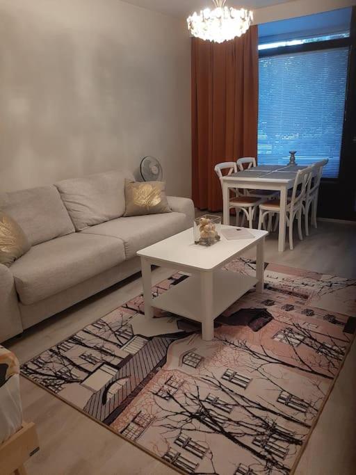 Siltamäen Helmi/1-5 per/parking/10 min airport, Helsinki (aktualisierte ...