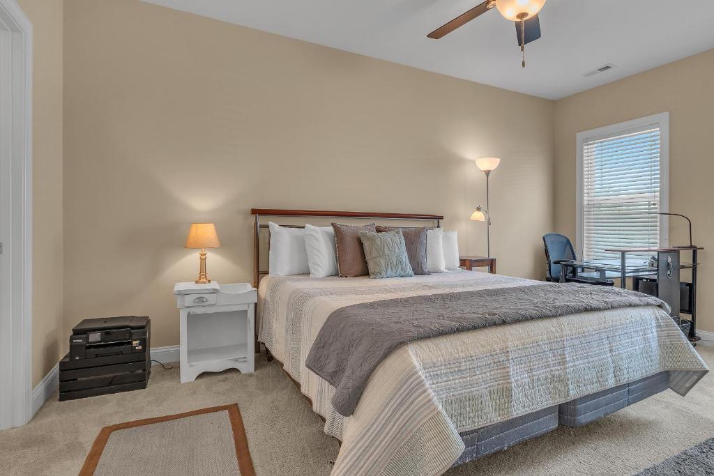 Sun Daze Hideaway, Oak Island (updated prices 2024)